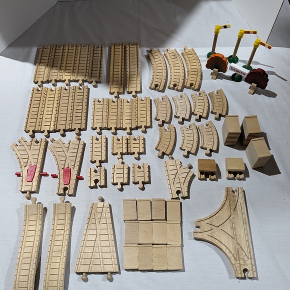 Thomas & Friends | Toys | Thomas The Train Wooden Railway 2 Clickety ...